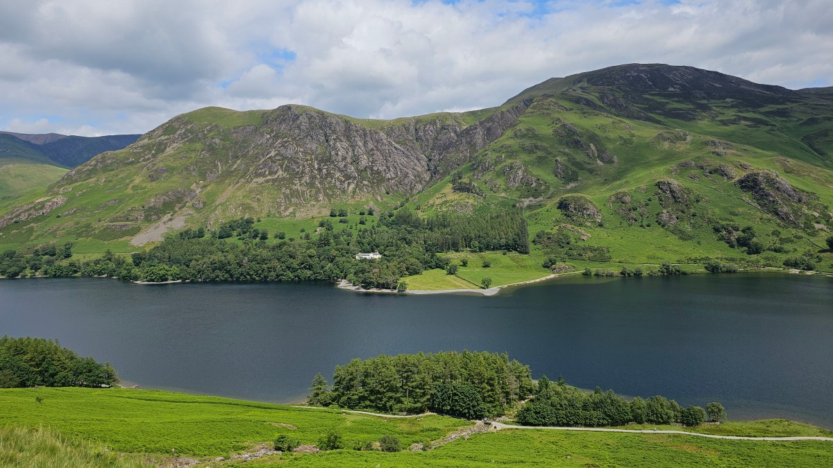 Buttermere: in search of pools – frombluetogreen.com