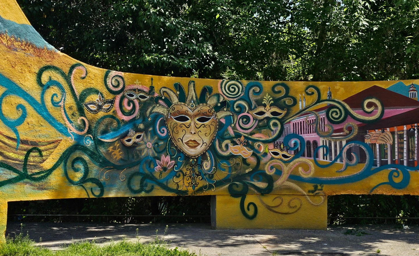 Visiting Shkoder – frombluetogreen.com